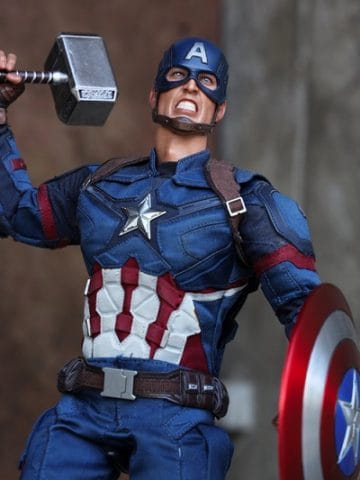 How Strong Is Captain America With and Without Mjolnir? - Fandom Fevers